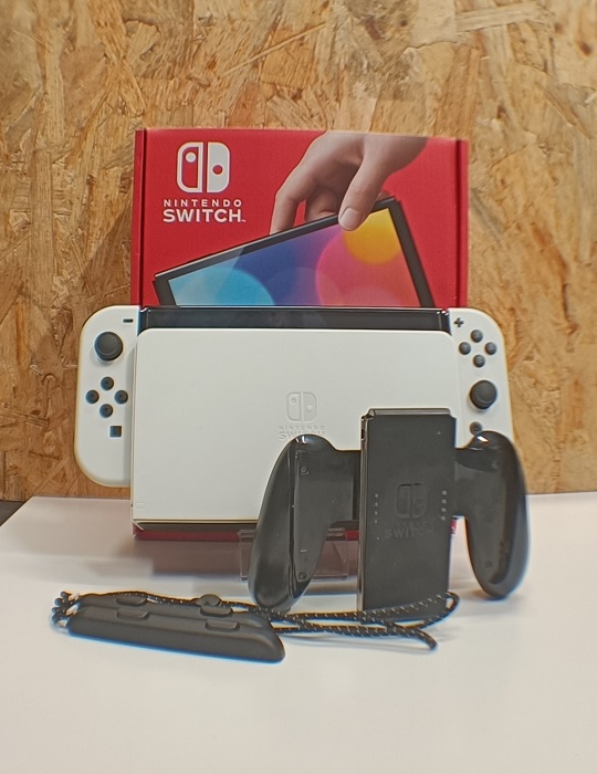 CONSOLE NINTENDO SWITCH OLED NOIRE ET BLANCHE COMPLETE SANS SA BOITE by ...